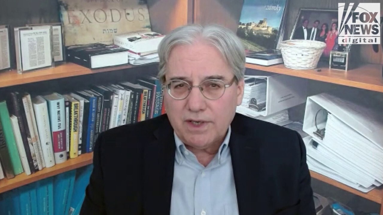 Ivy League professor warns elite schools are trying to 'wait out' Trump ...