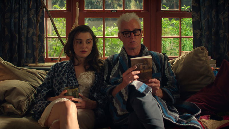 Gepassioneerde professor begint een affaire in nieuwe pikante Netflix ...