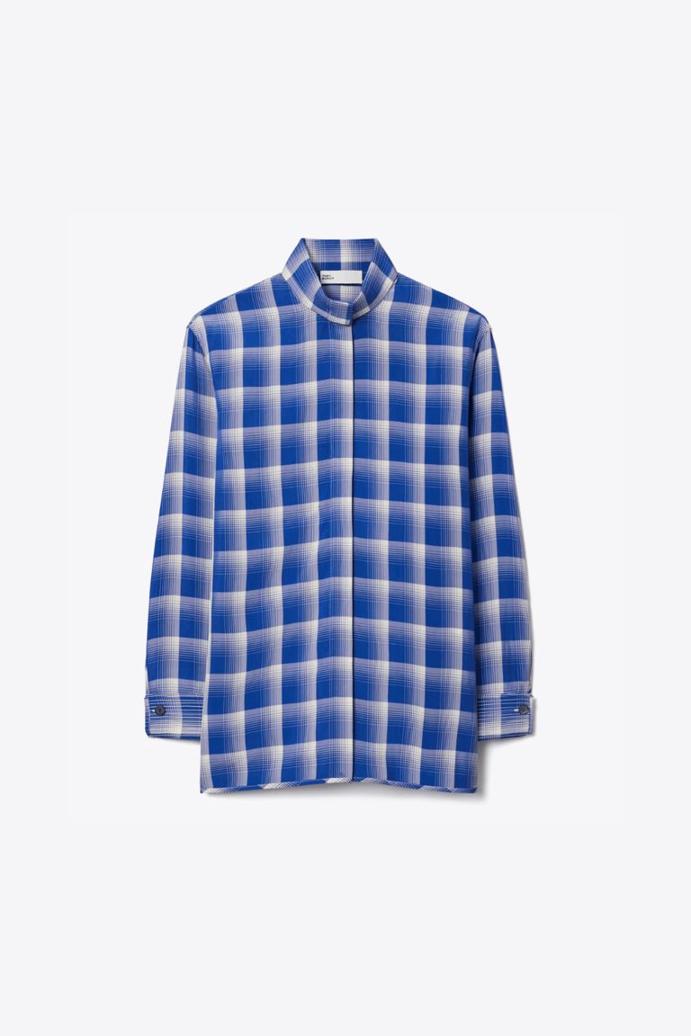 Las camisas de color azul más elegantes para llevar a la oficina en ...