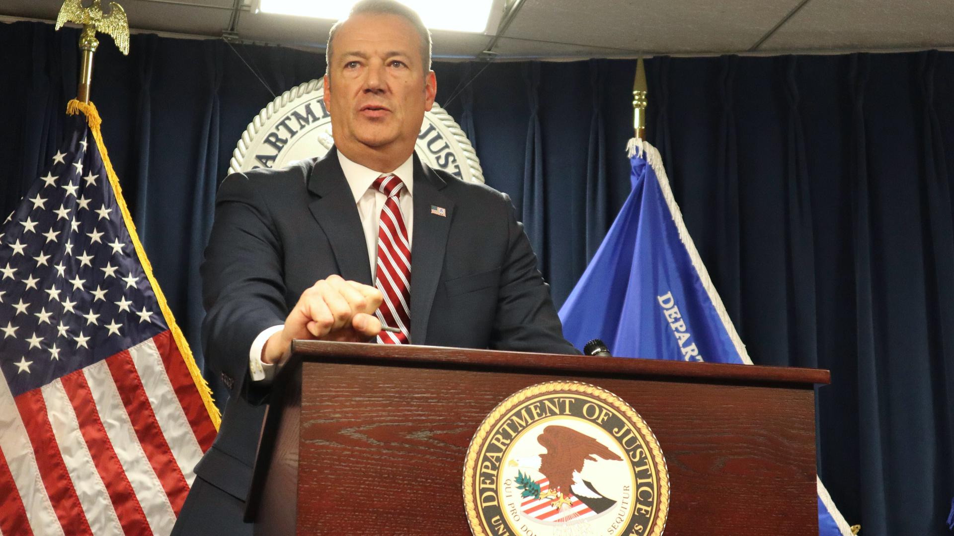 Federal judge says head of ICE must appear in court