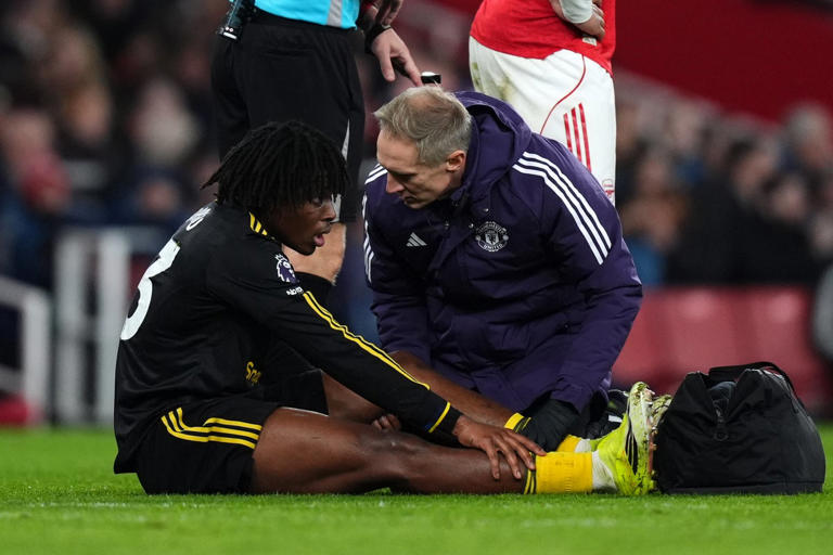 Dorgu out for months as Man Utd dealt worst case scenario for injury