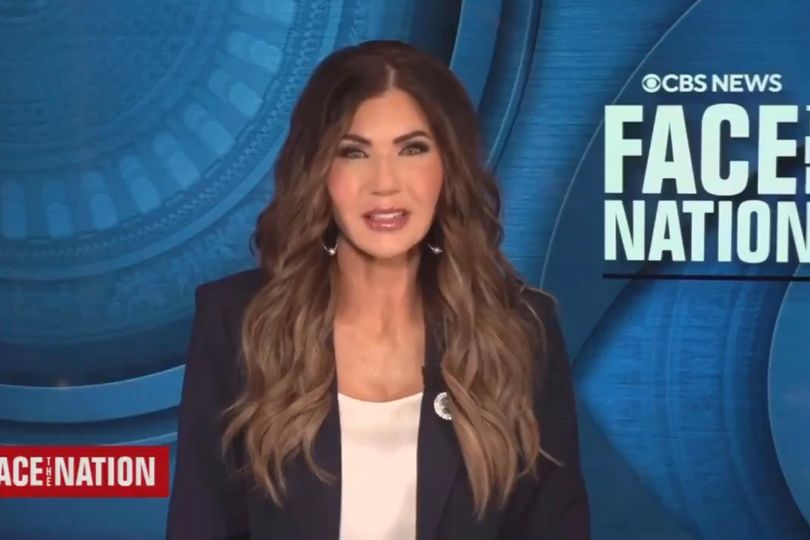 Footage of Kristi Noem being called out live for lying about meeting ...