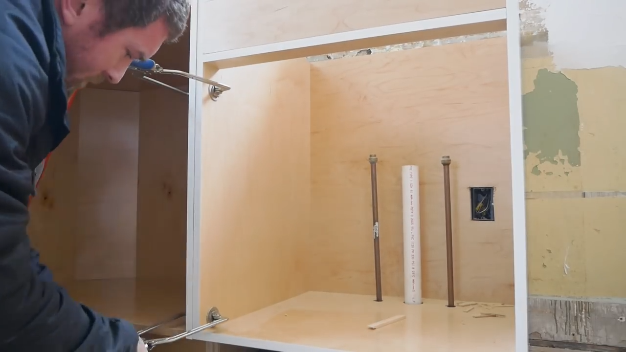How to make a simple 27 inch sink base cabinet box for minimal cost