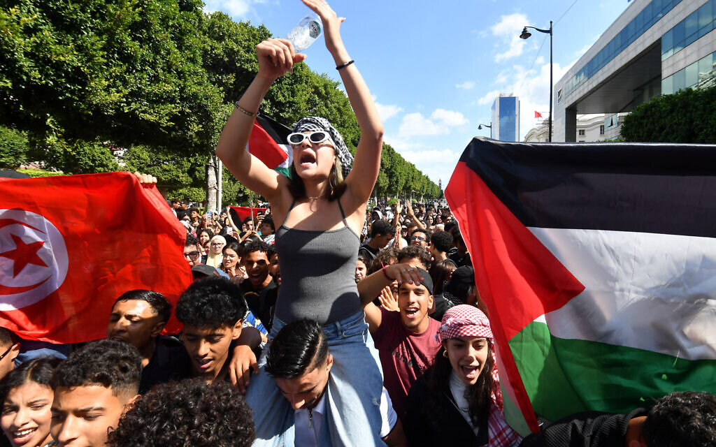 Despite modern social reforms, Tunisia’s textbooks still full of ...