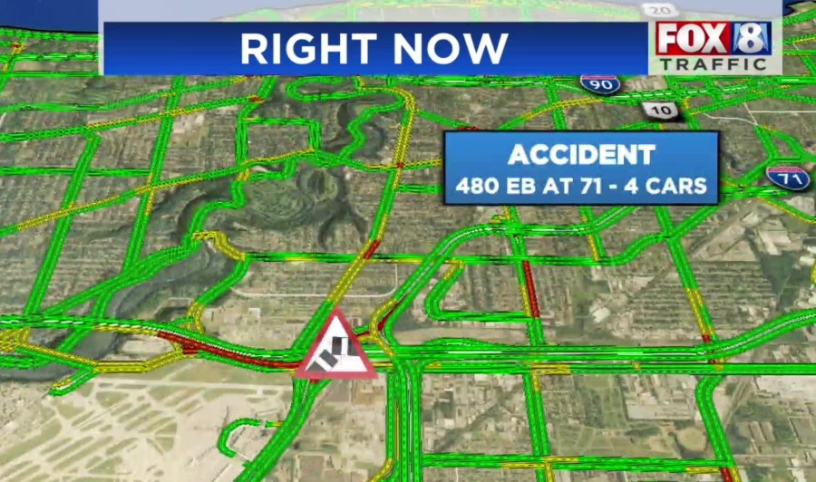 4-car crash on I-480