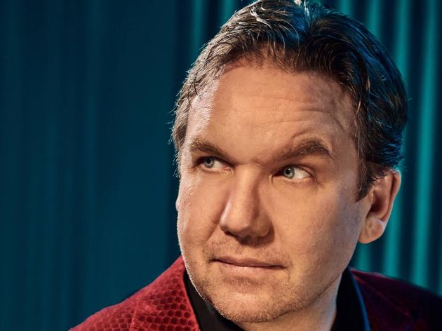 Matthias Brodowy nimmt Fakenews und moderne Wahrheiten aufs Korn