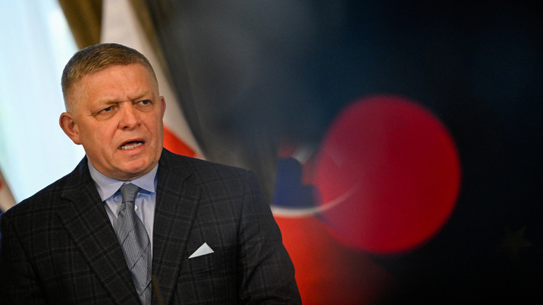 Robert Fico szerint Magyar Péter Brüsszel-párti aktivista, a Tisza ...