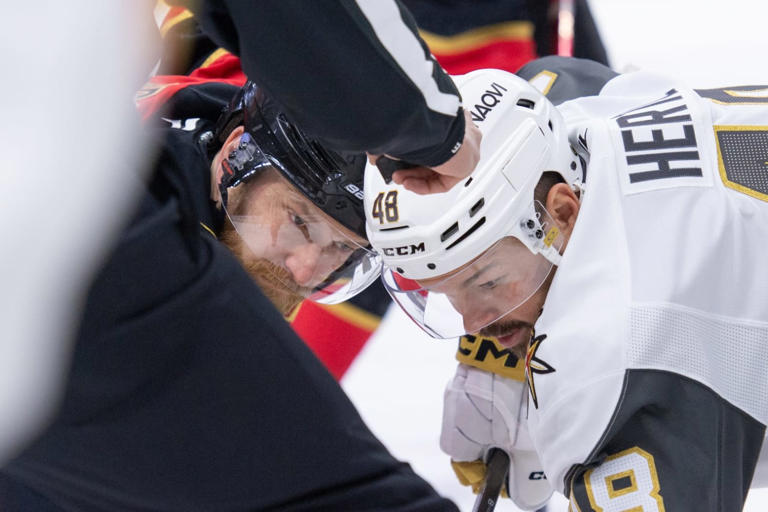 Golden Knights vs Canadiens: Stone wants the fire back