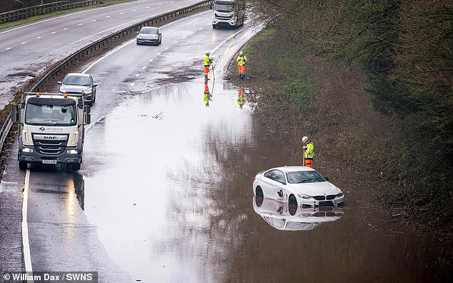 Major incident declared as flooding from Storm Chandra hits South West ...
