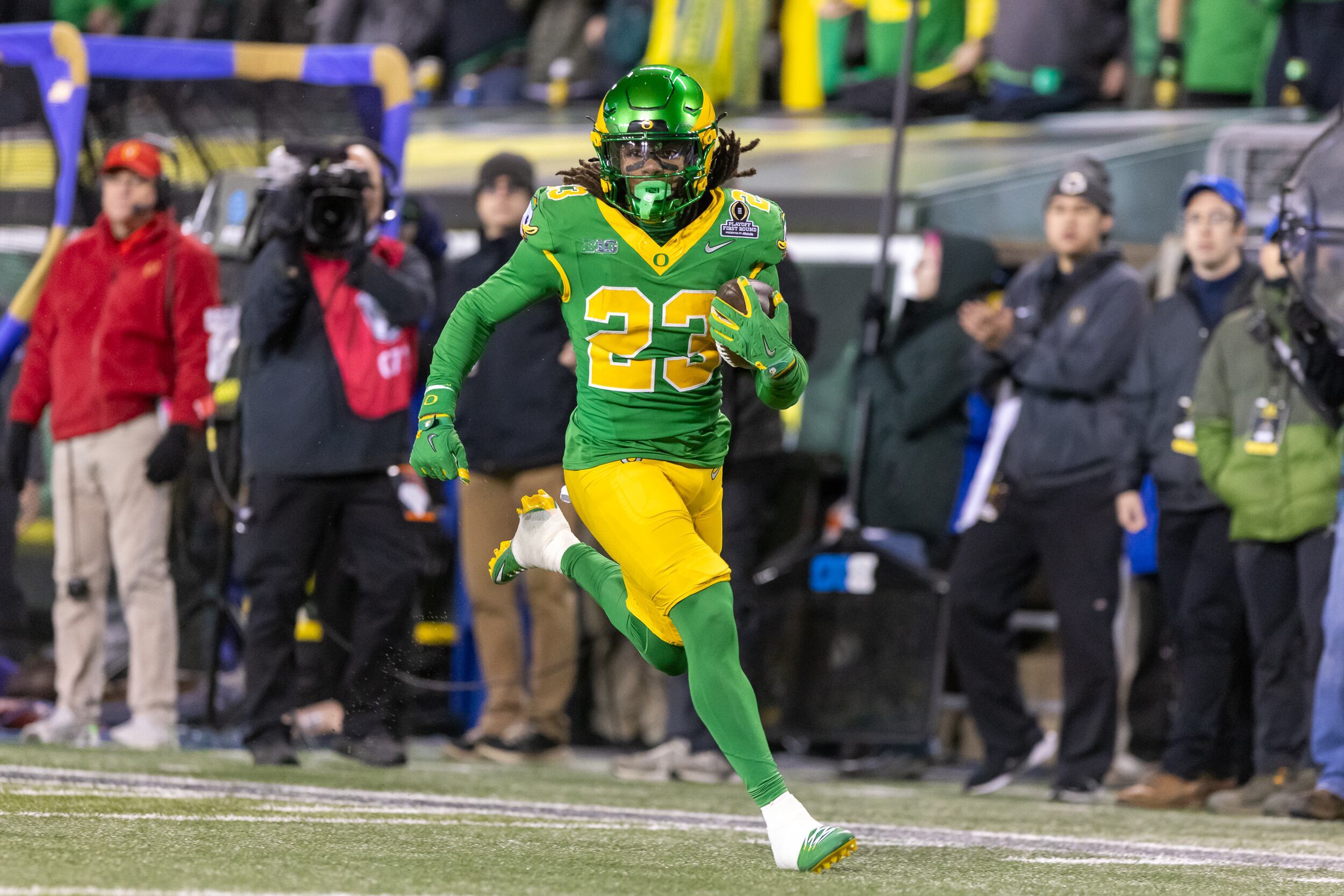 Oregon Ducks ’26 roster preview: 2 starting-caliber running backs to ...