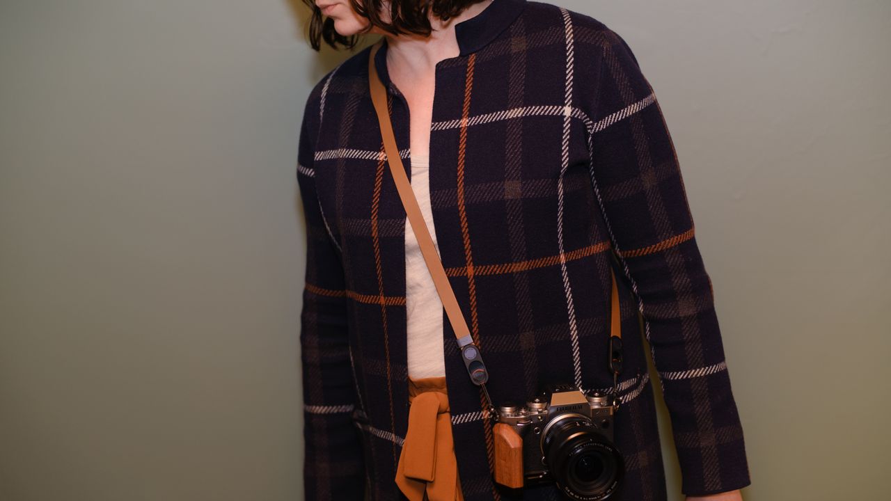 I tried Peak Design's new leather camera strap, and it's a lesson in ...