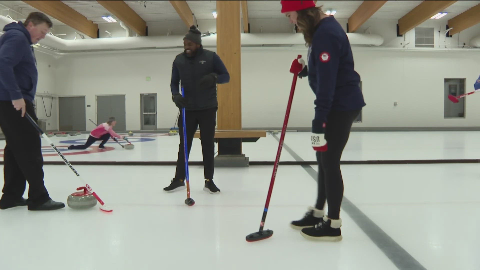 How to sweep in curling: KARE 11 Sunrise anchors get a lesson