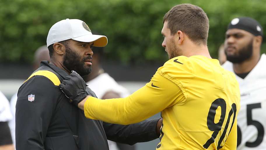 Cowboys interview assistant linked to former NFL defensive player of ...