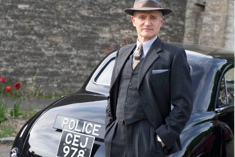 Tom Chambers reunites with Holby City co-star for Father Brown special ...