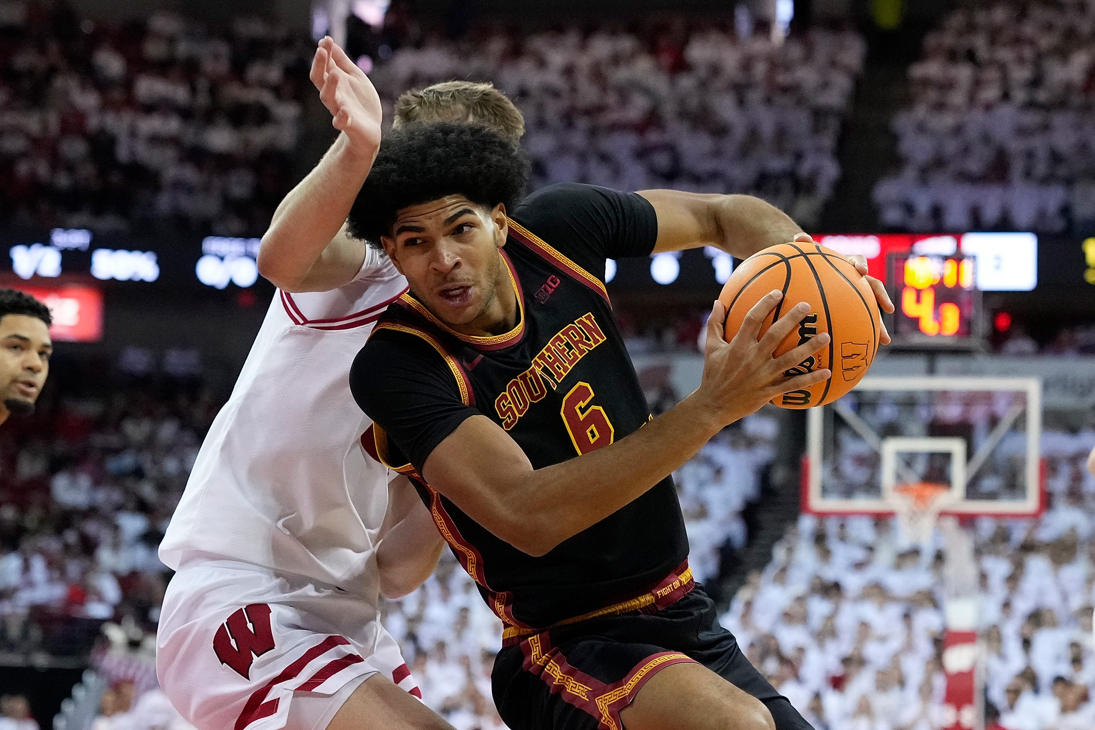 5 things to watch as USC men's basketball faces Bennett Stirtz, Iowa