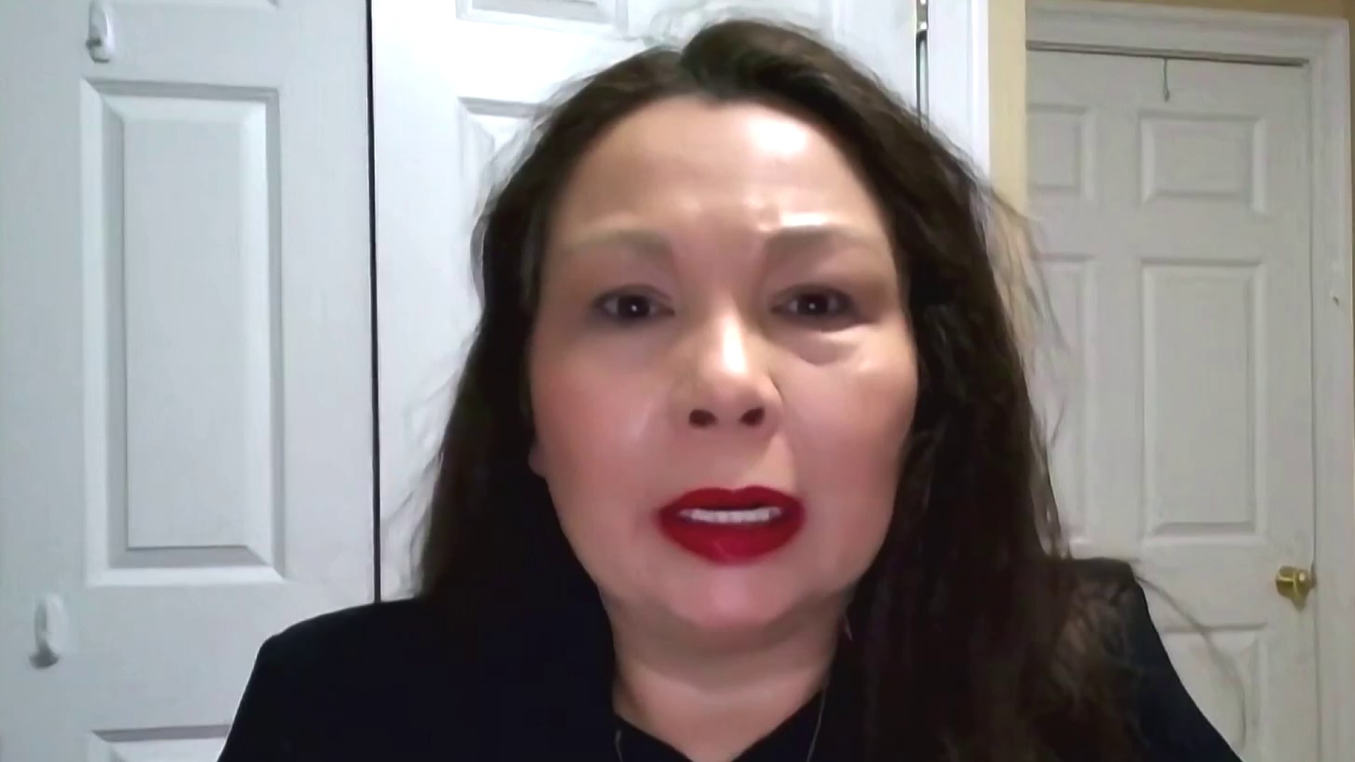 'We need to put guardrails around ICE': Sen. Duckworth on fight over ...