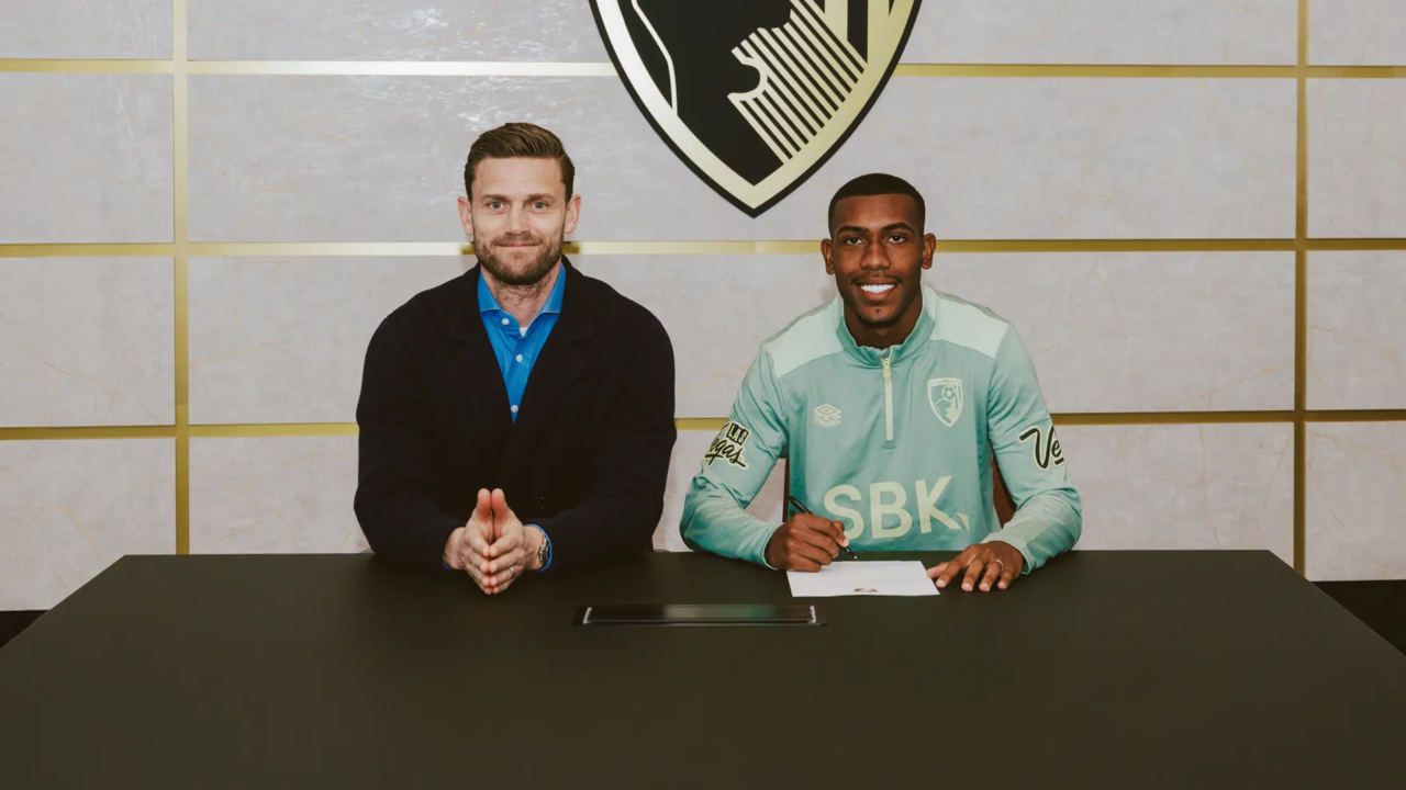 Bournemouth complete signing of Brazilian winger Rayan