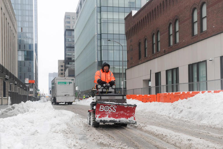 Philadelphia lifts snow emergency, cleanup continues