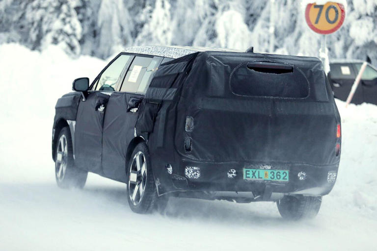 Hyundai Santa Fe facelift: design premium e addio al look off-road