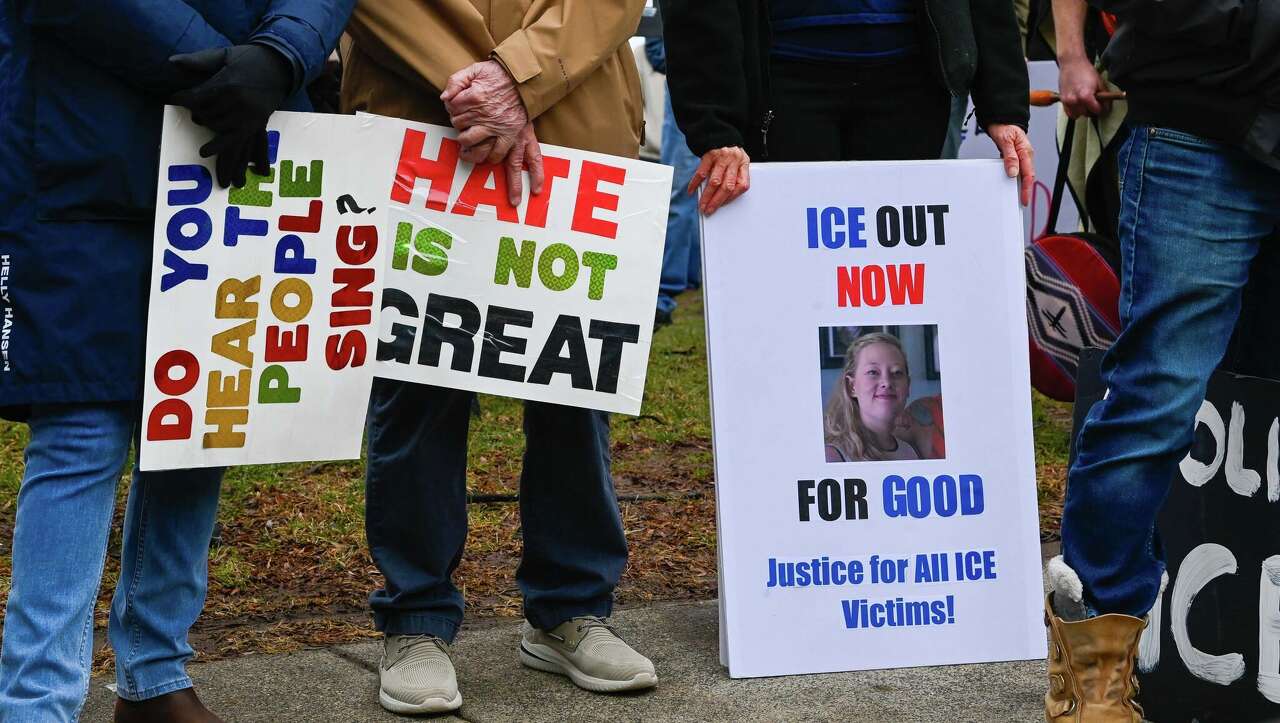ICE agents arrested 'international fugitive' in Wallingford, mayor says
