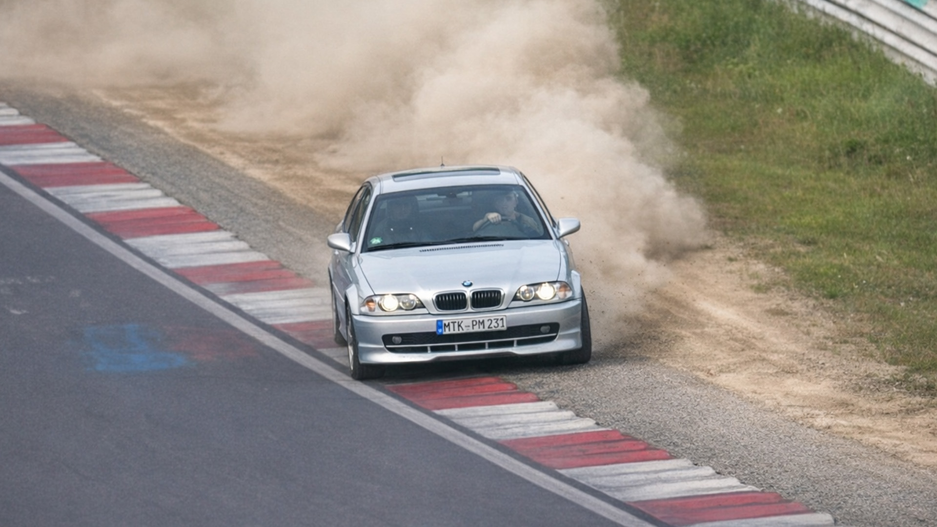 High speed action at the Nordschleife