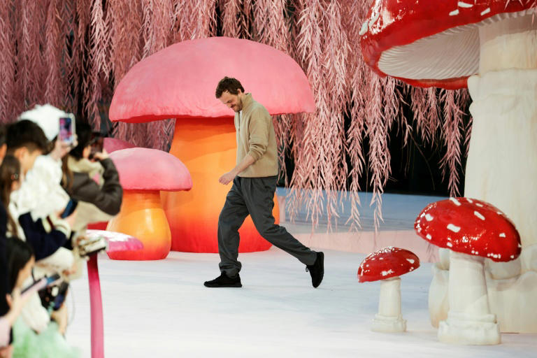 Blazy takes flight of fancy with bird-themed Chanel show