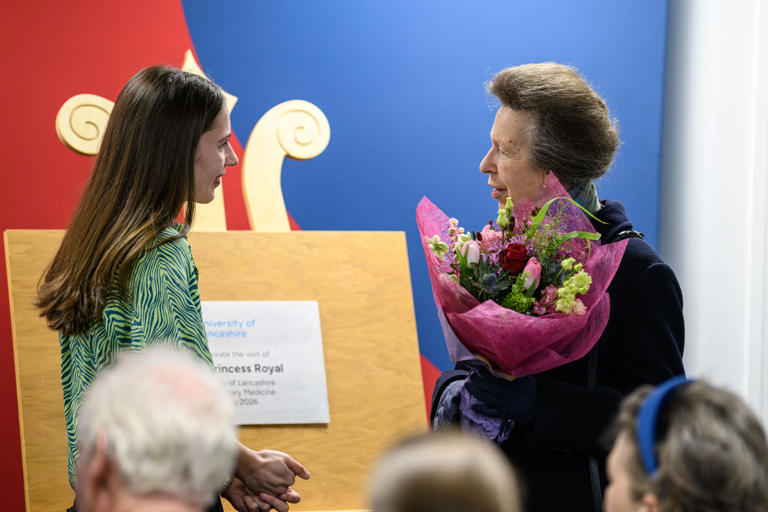 HRH Princess Anne pays University of Lancashire veterinary students a visit