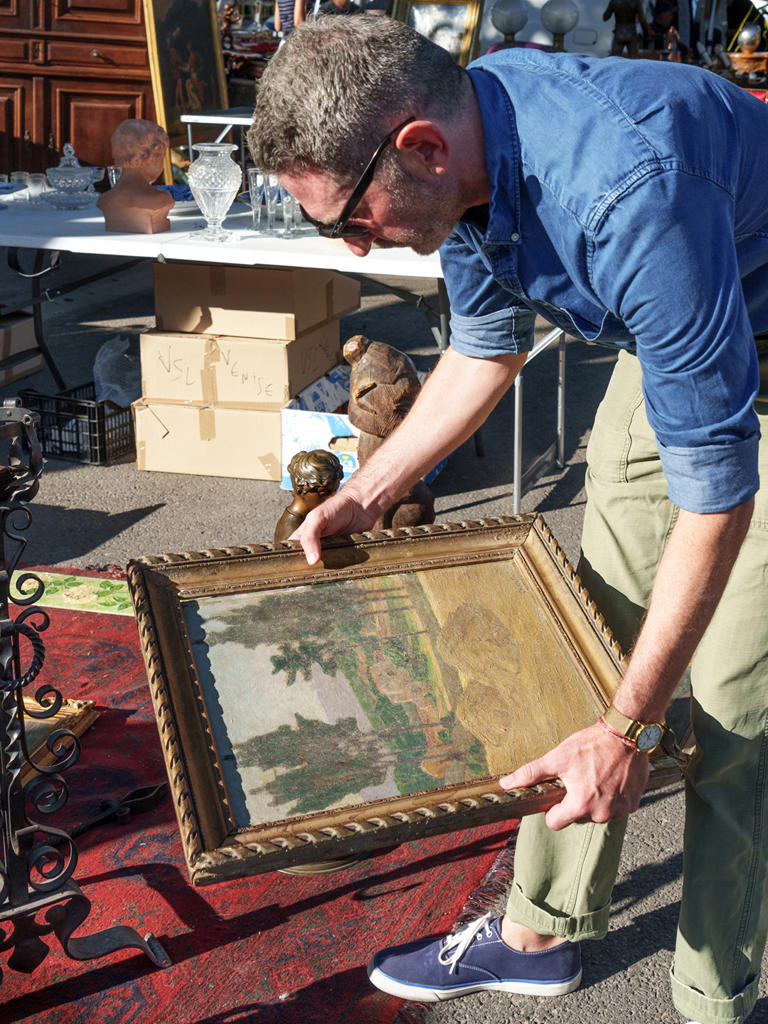 6 things to never pass up at a flea market, according to a pro vintage ...