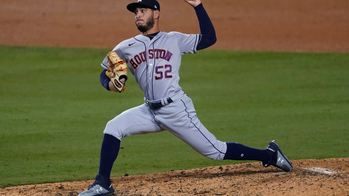 MLB: Cuban pitcher draws interest from 20 teams with his rocket arm