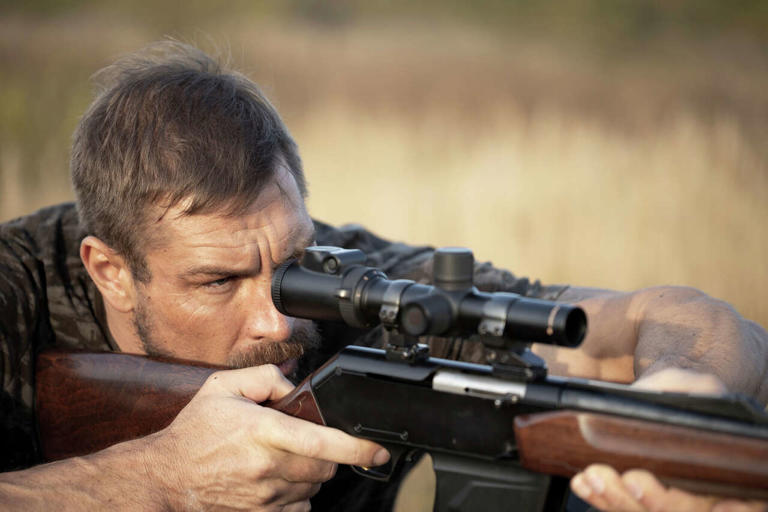 Illinois bill would allow more deer-hunting firearms, cap rounds at three