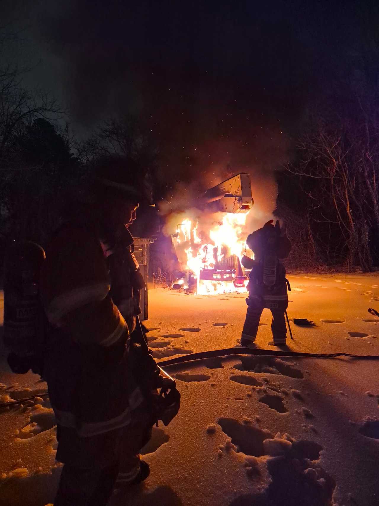 No break for Maryland firefighters as new blaze erupts while returning ...