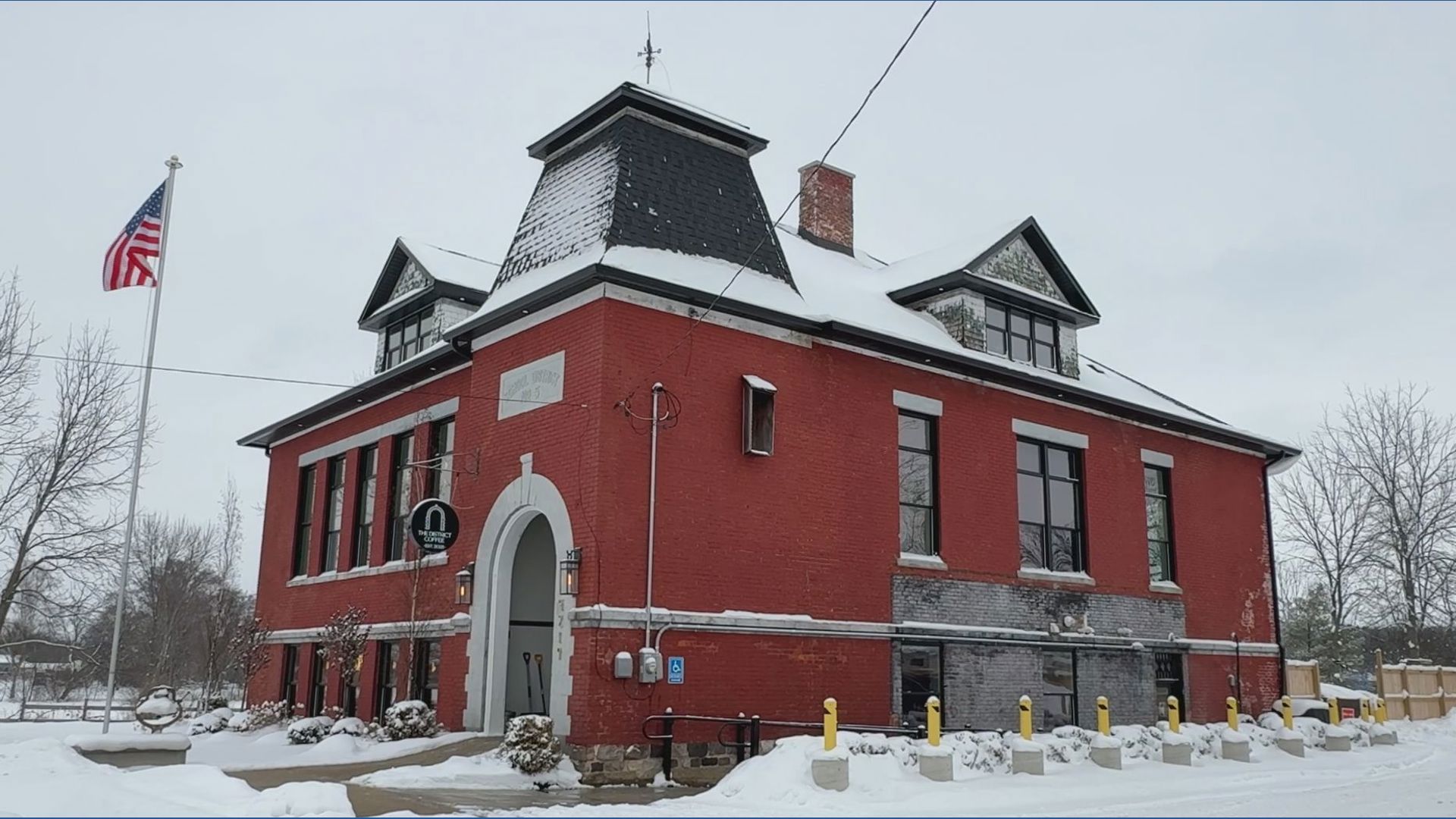 Old Dorr Schoolhouse turned into family home, coffee shop