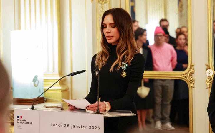 Victoria Beckham nommée officier des Arts et des Lettres