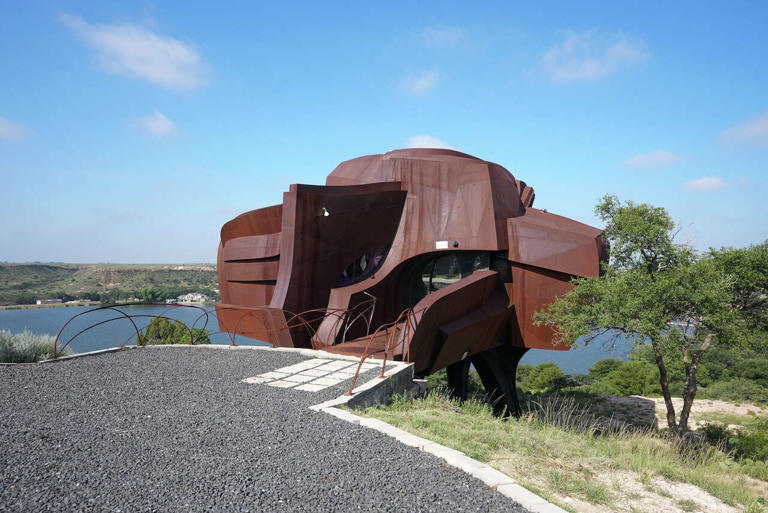 See photos: Texas home featured on HGTV's 'Ugliest House in America'