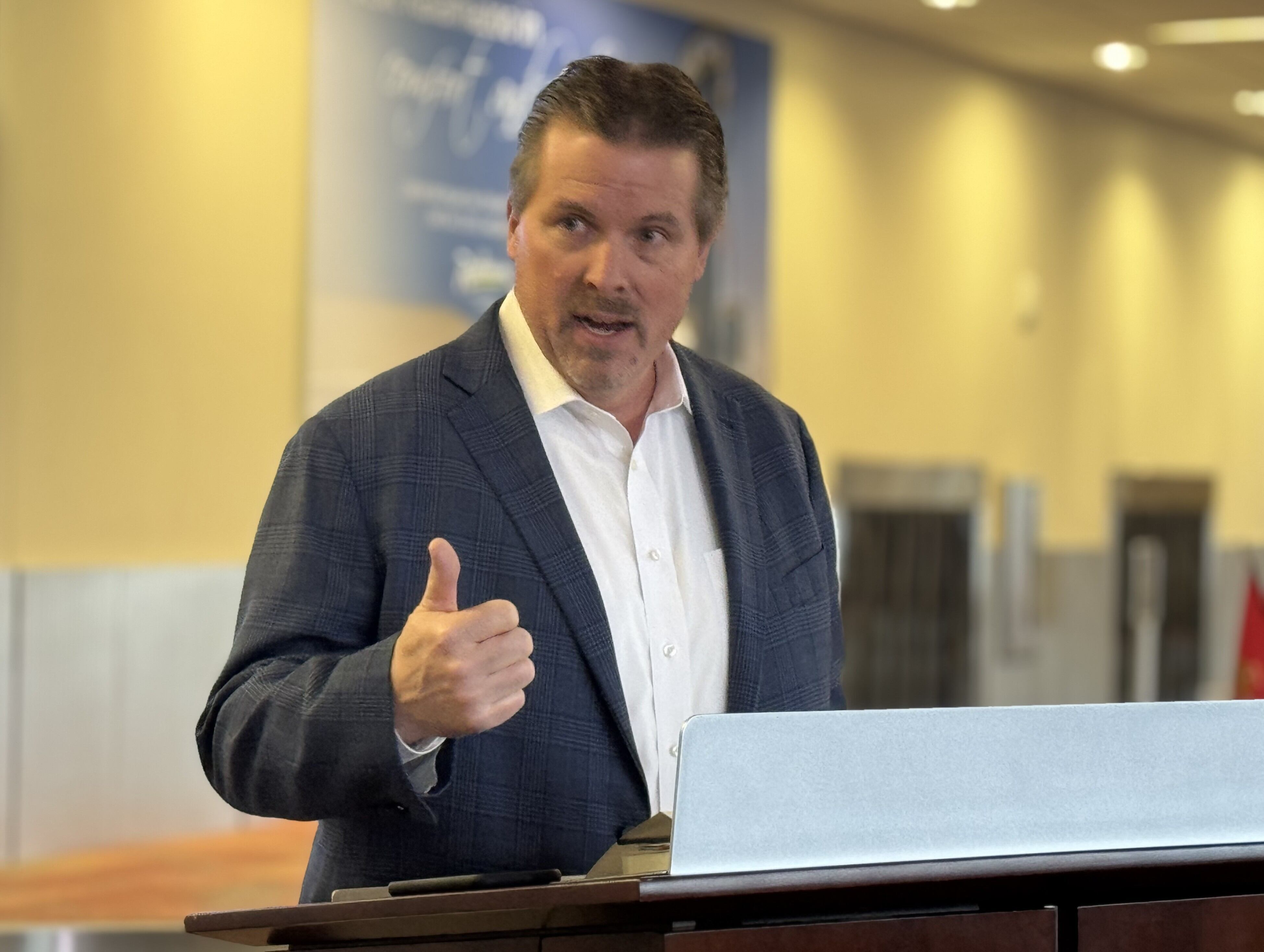 United Airlines announces return to Kalamazoo/Battle Creek ...