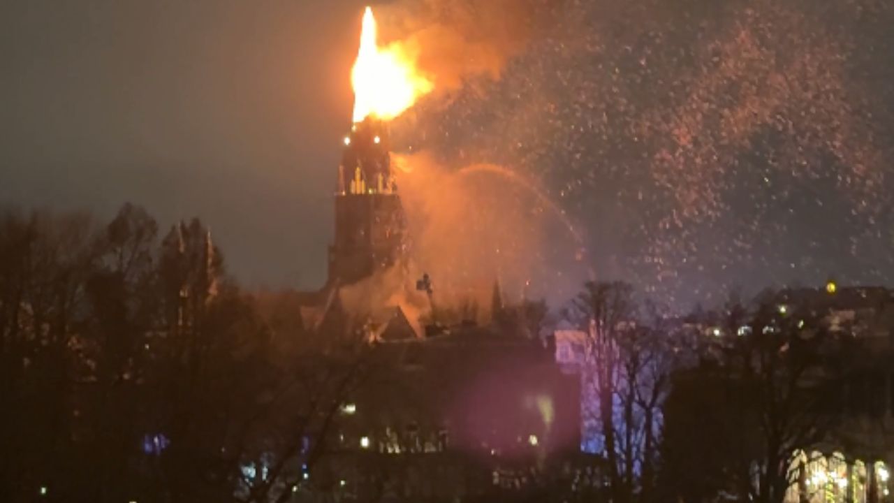 Amsterdam: Dramatic footage of the iconic Vondelkerk Church burning ...