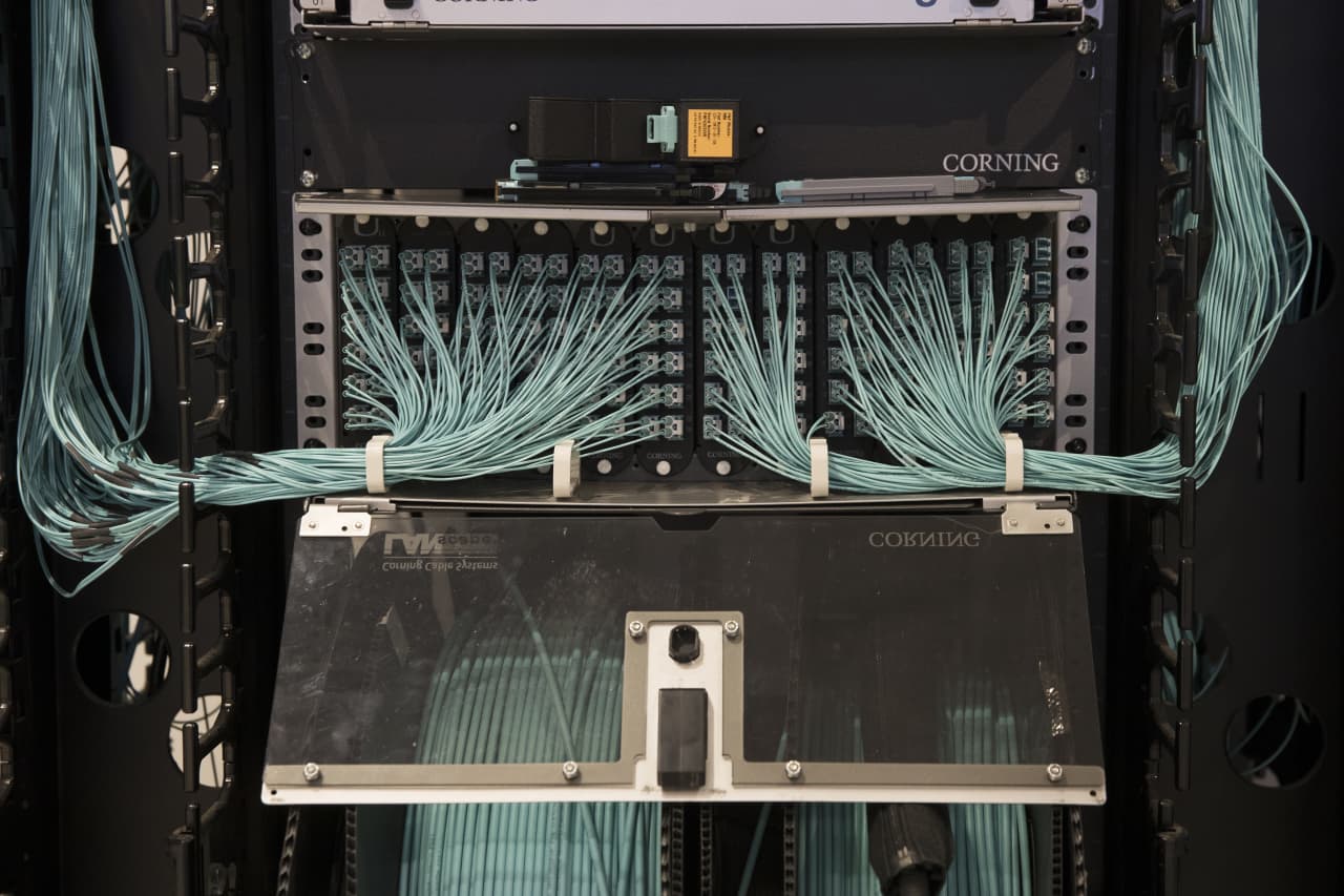 Corning stock jumps on deal with Meta. Glass maker is an AI darling.