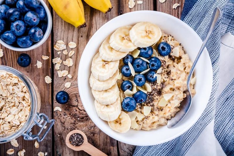 What nutritionists want you to know about oatmeal
