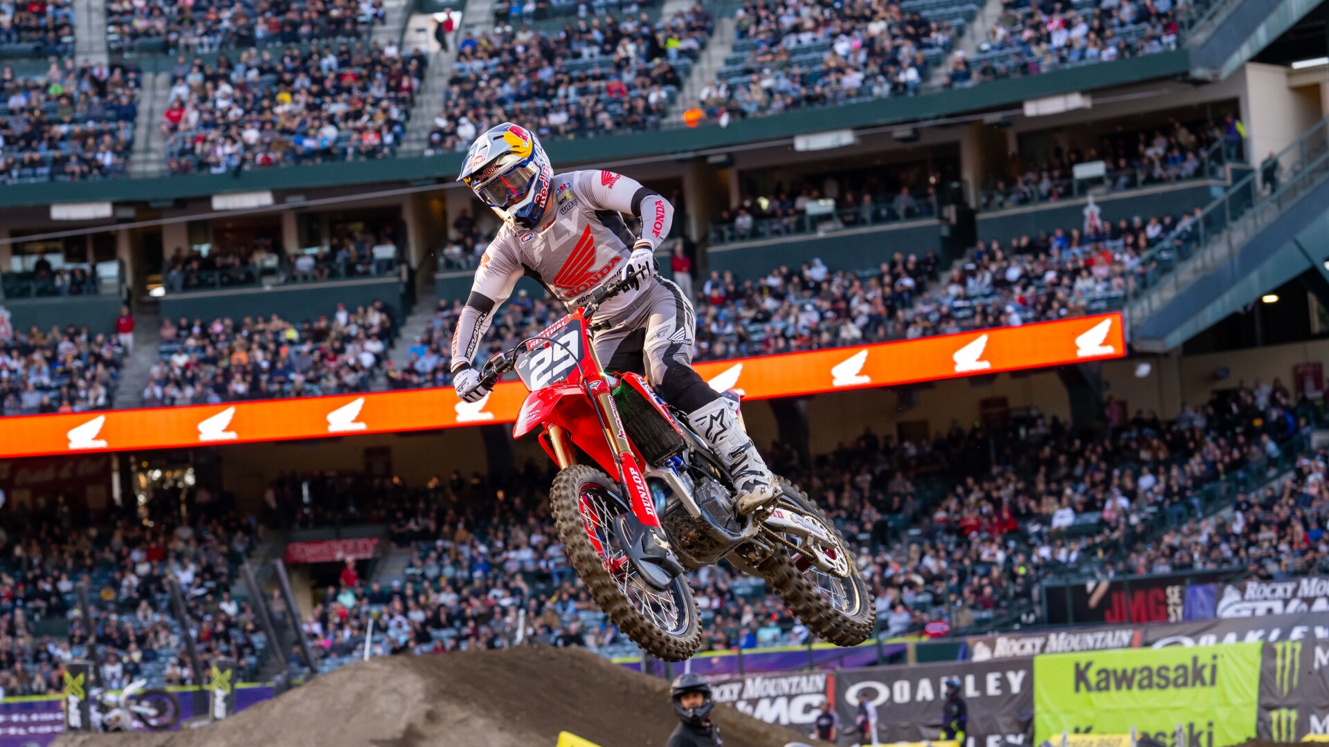 Chase Hymas likely to miss multiple Supercross rounds with dislocated ...