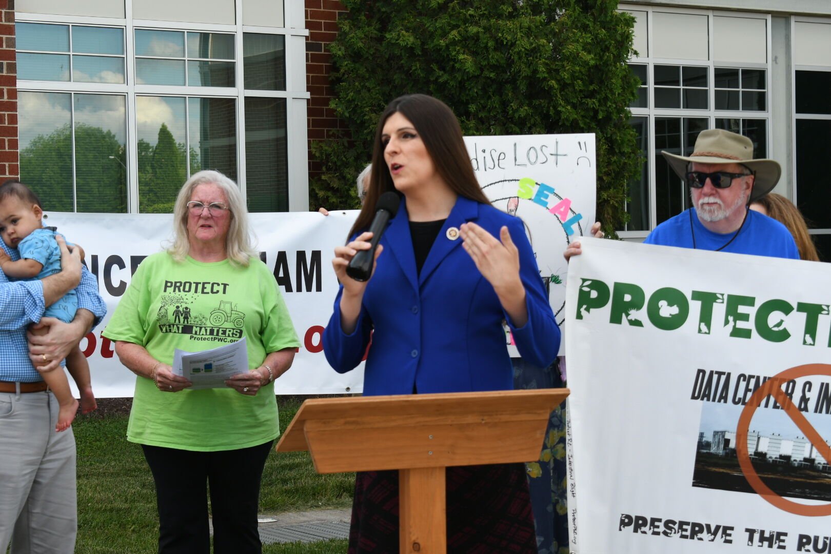 Roem's bill aims to keep future data centers away from residential areas