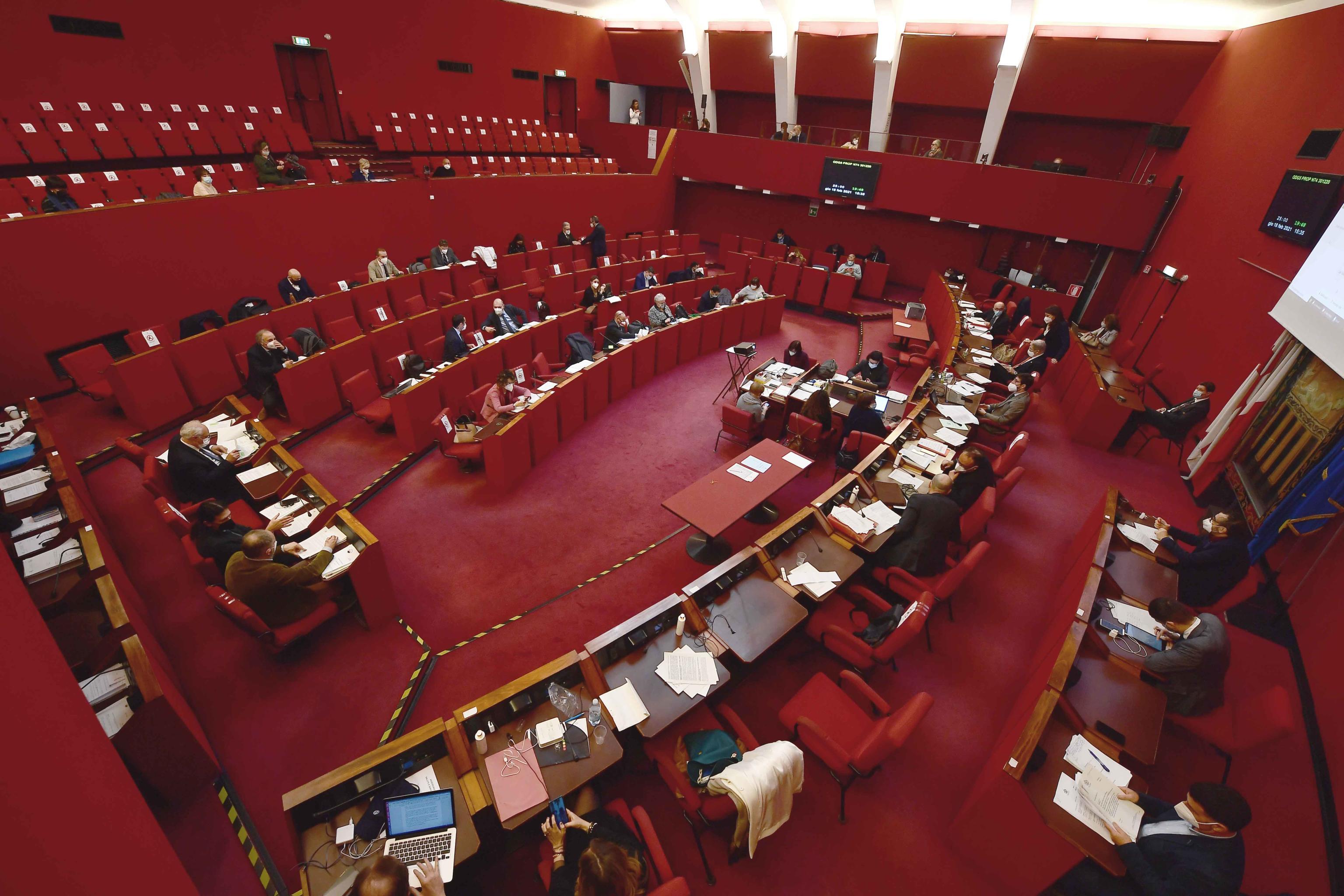 Hannoun anziché Kaabour, lapsus in Sala Rossa e scoppia la bagarre