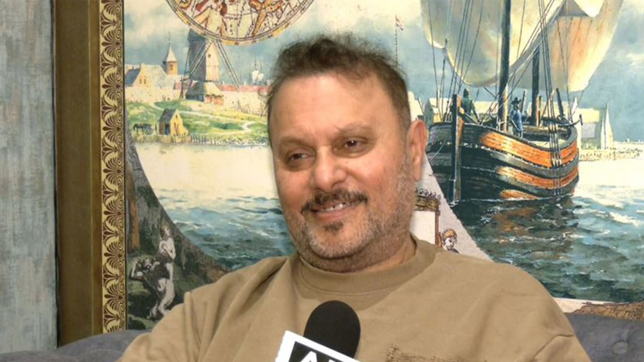 Anil Sharma calls Bobby Deol 'dil ka bhola bhala bachcha' on birthday