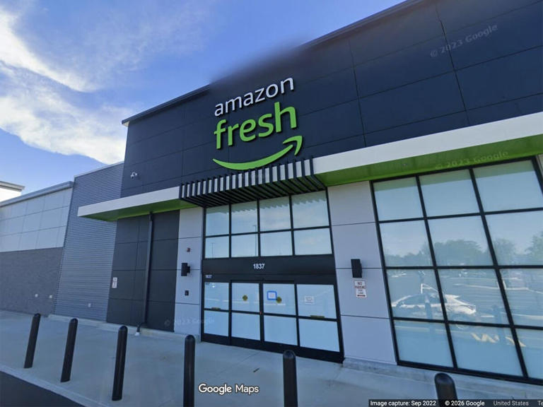 Amazon Fresh store closing in Bensalem