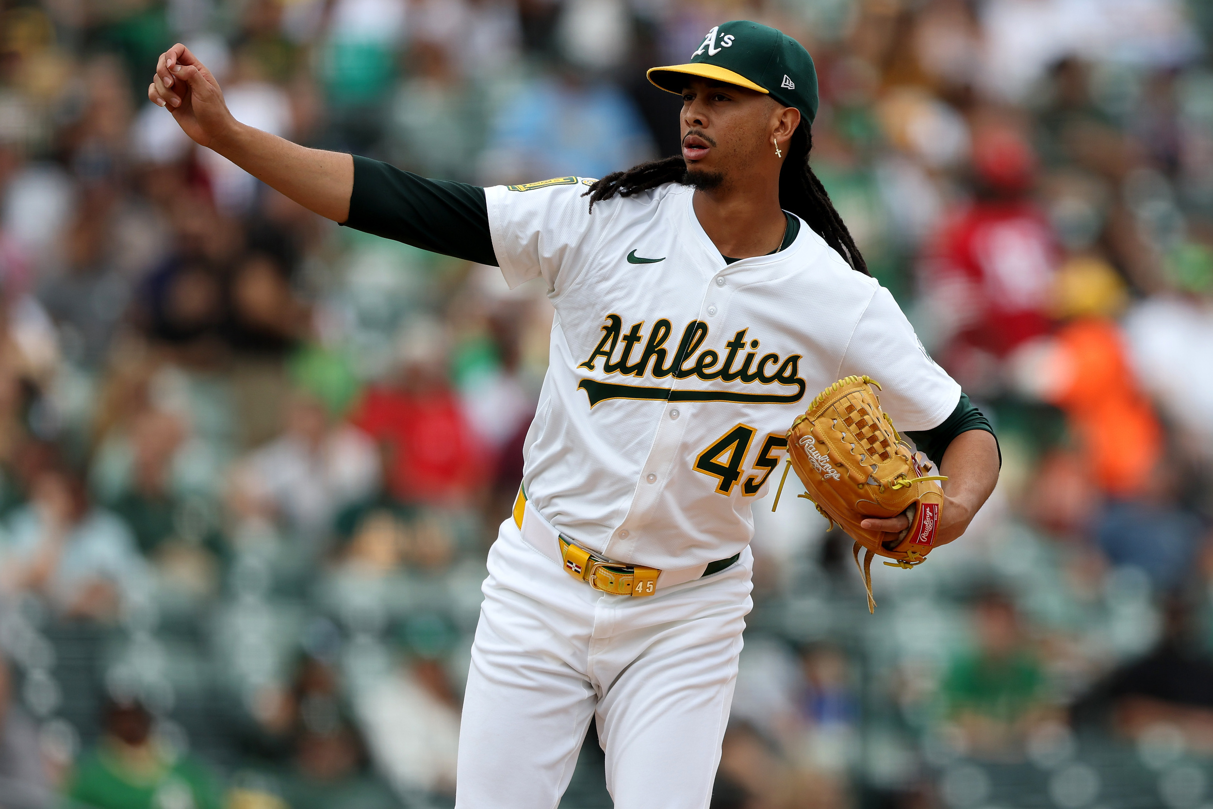 Angels claim Osvaldo Bido