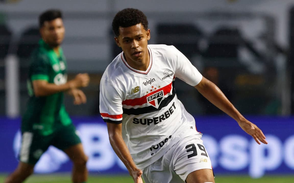 São Paulo aposta em Cotia, e Crespo recebe novos reforços para Brasileirão