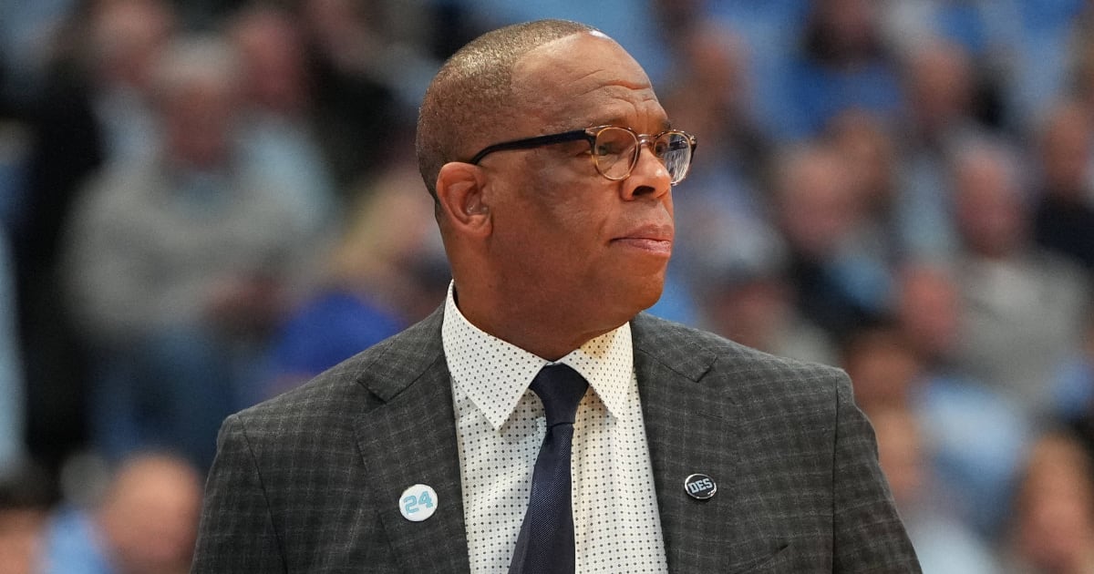 Hubert Davis opens up on what the Dean E Smith Center means to him amid ...