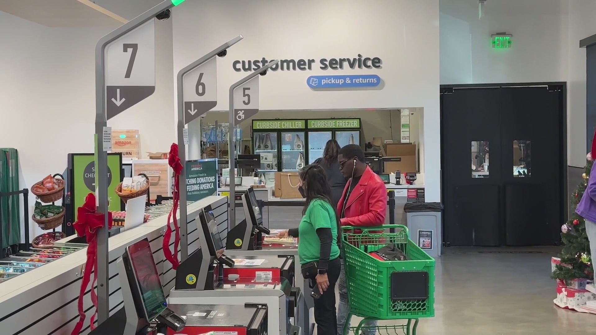 Amazon to close Amazon Go and Amazon Fresh to concentrate on Whole ...