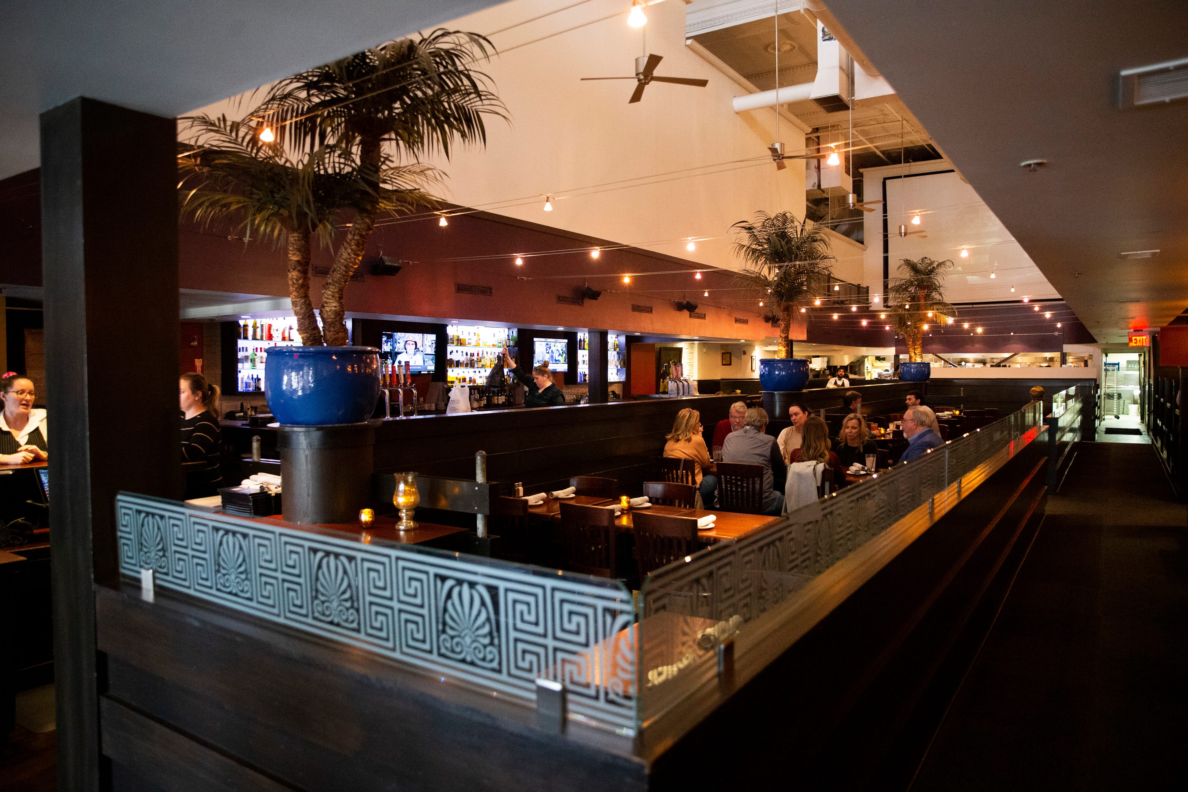 What is open in Memphis? See list of restaurants and other businesses