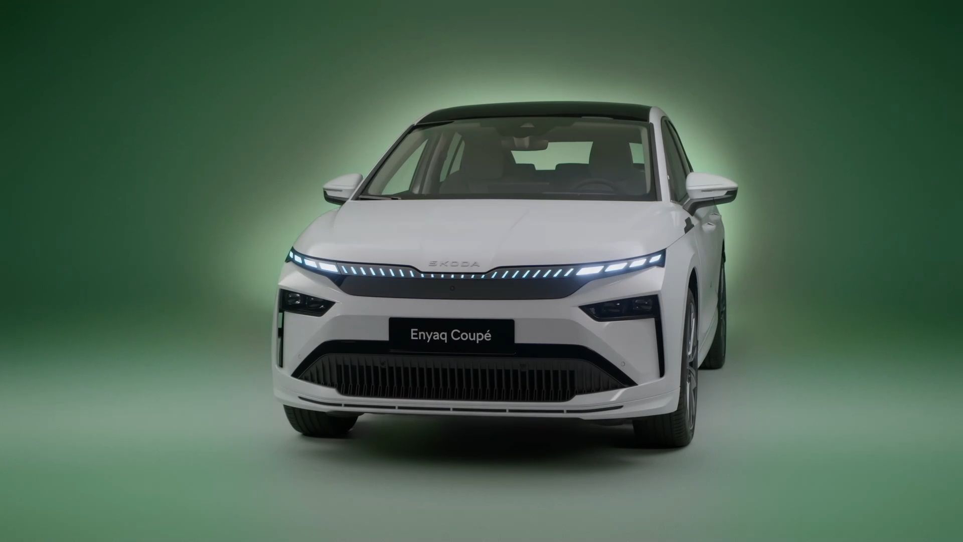 Der neue Škoda Enyaq - Tech-Deck-Face und Matrix-LED-Hauptscheinwerfer ...