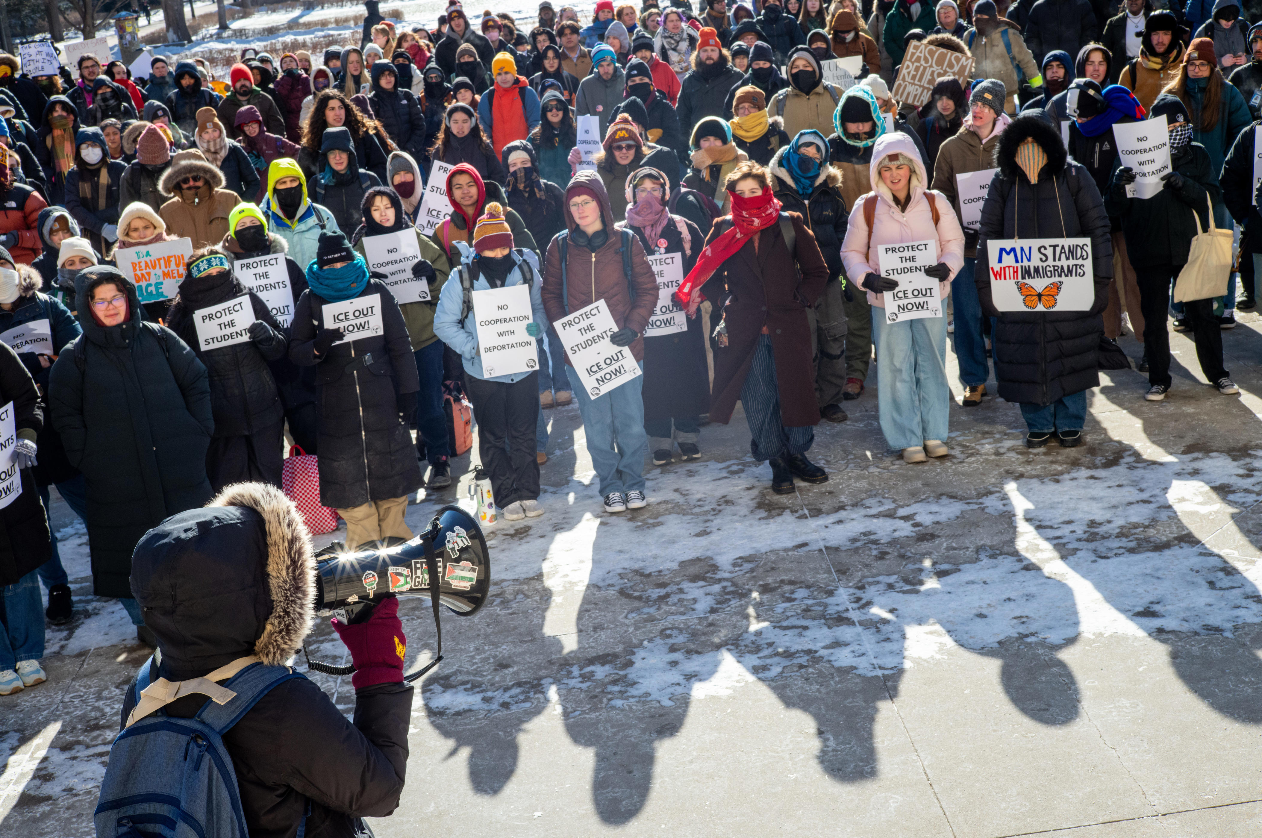 Gov. Walz meets with federal border czar Tom Homan demanding a swift ...